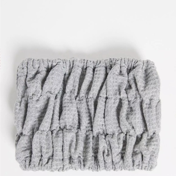 the Basik Edition | Accessories | The Basik Edition Spa Headwrap | Poshmark